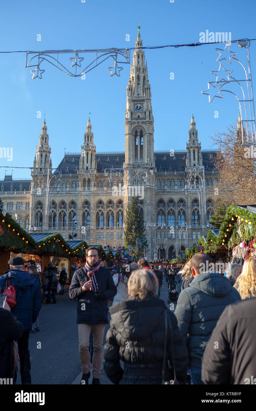 Vienna town hall square hi-res stock photography and images - Alamy