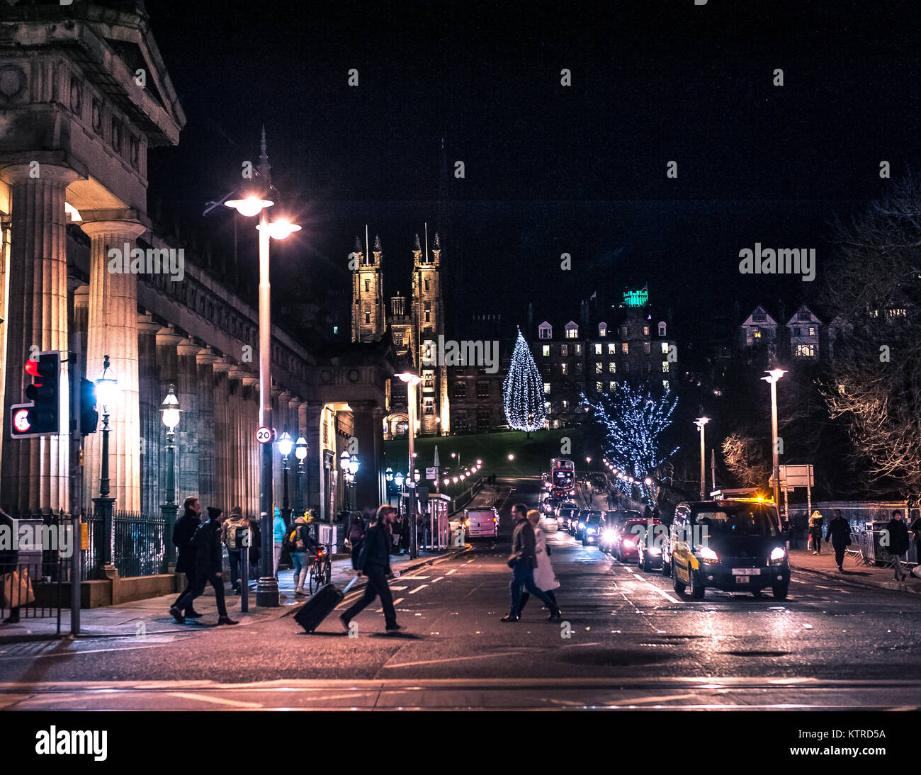 Night lights of Princess street in Edinburgh Stock Photo - Alamy