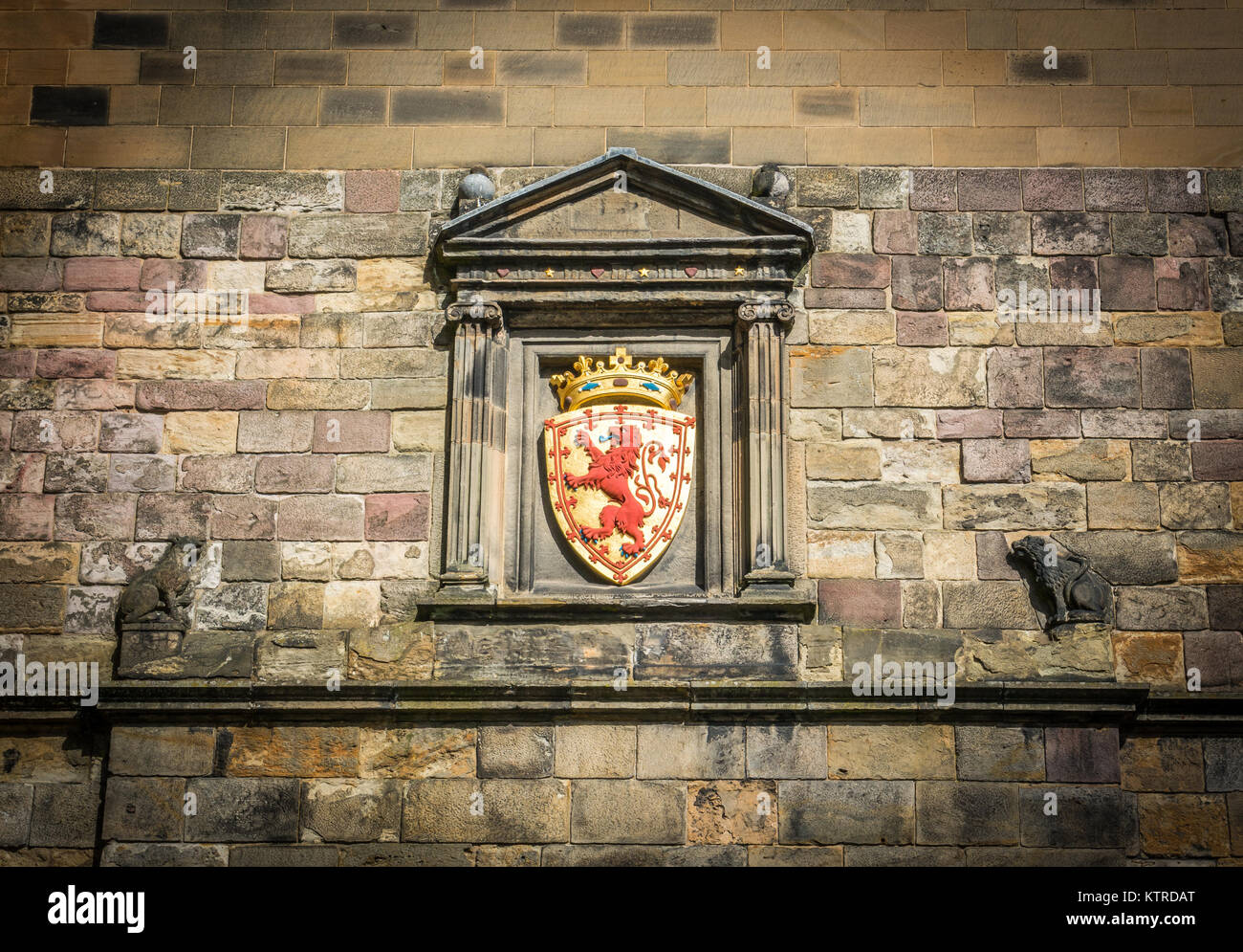Lion rampant crest hi-res stock photography and images - Alamy