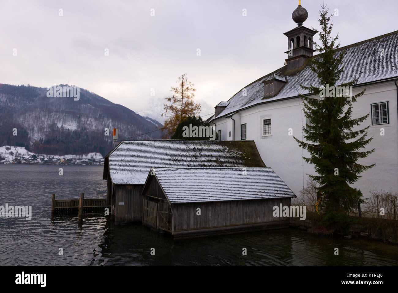 Schloss orth hi-res stock photography and images - Alamy