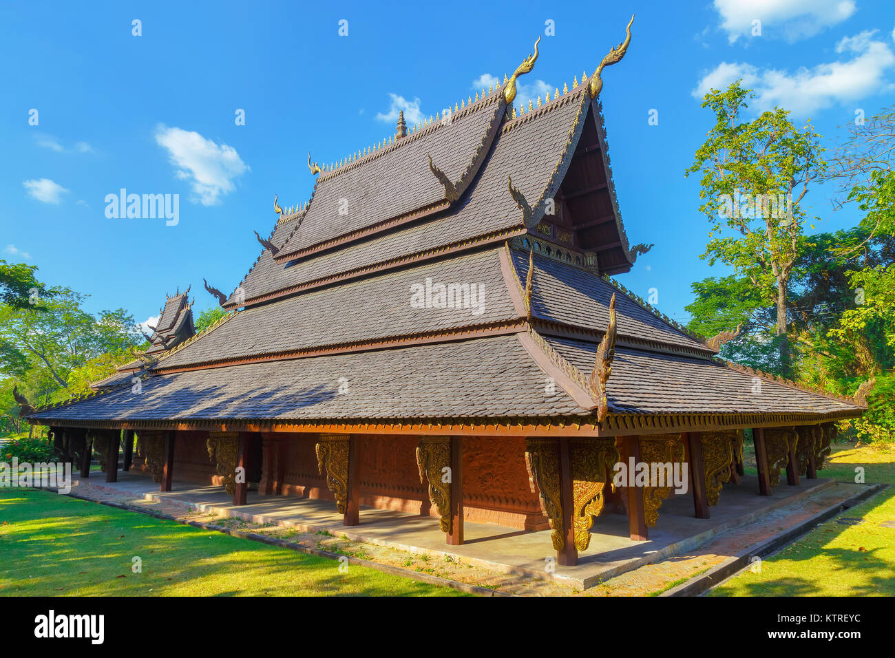 Main Hall of Thai Northern Traditional Temple Stock Photo - Alamy