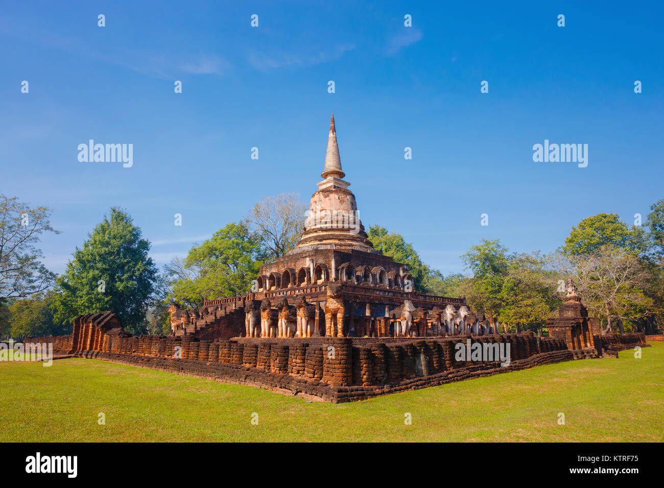Wat Chang Lom Temple at Si Satchanalai Historical Park, a UNESCO world ...