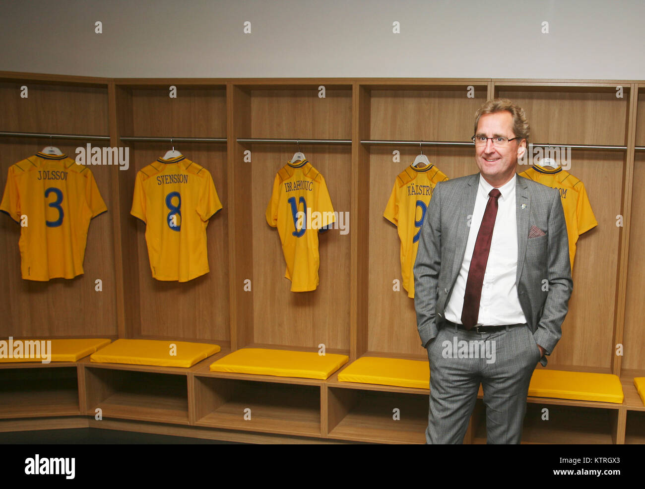 Locker room hi-res stock photography and images - Alamy