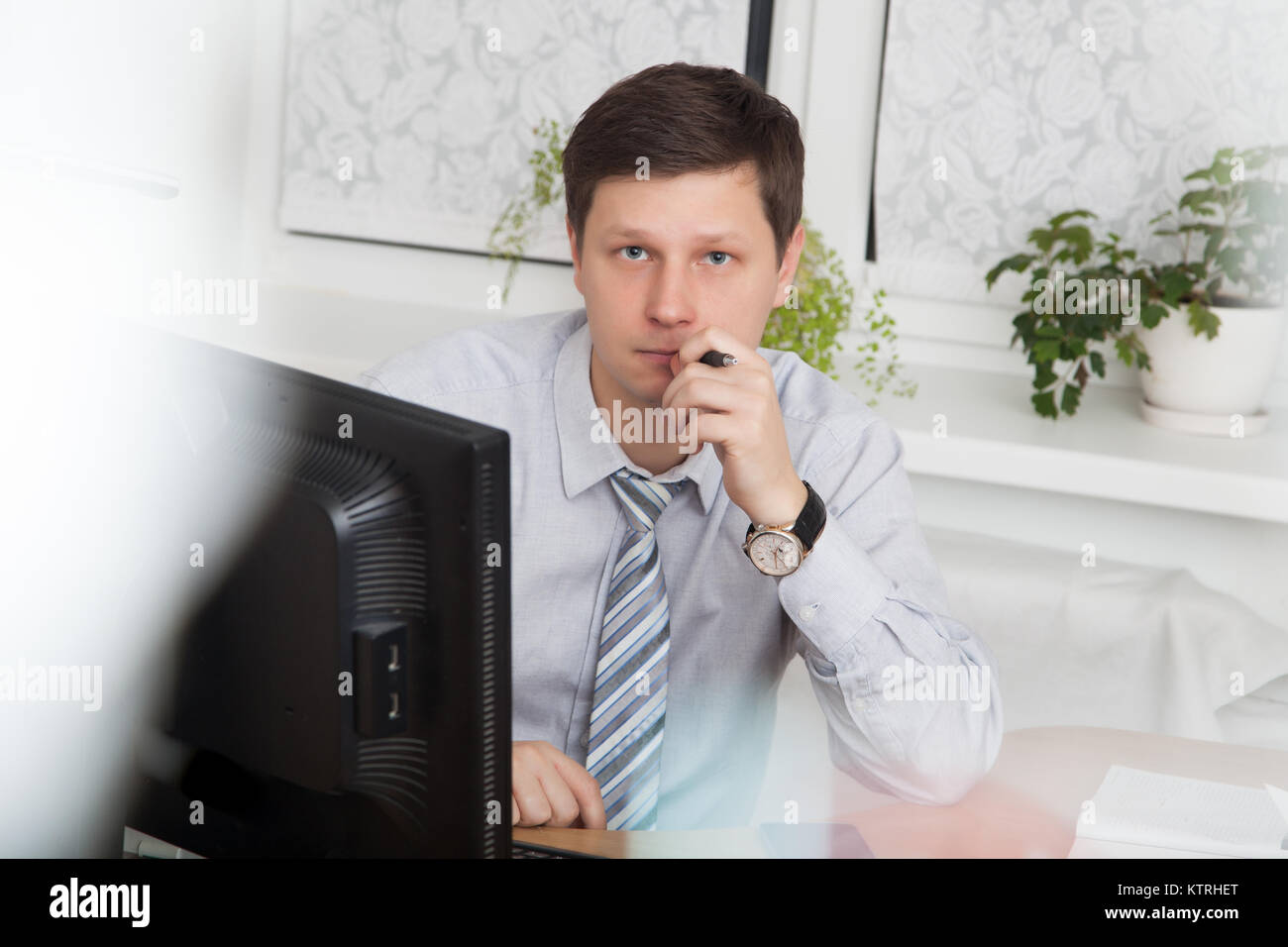 Handsome smiling confident businessman portrait Stock Photo - Alamy Handsome smiling confident businessman portrait Stock Photo - Alamy