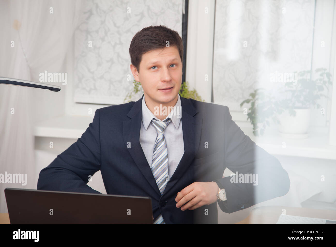 Handsome smiling confident businessman portrait Stock Photo - Alamy Handsome smiling confident businessman portrait Stock Photo - Alamy