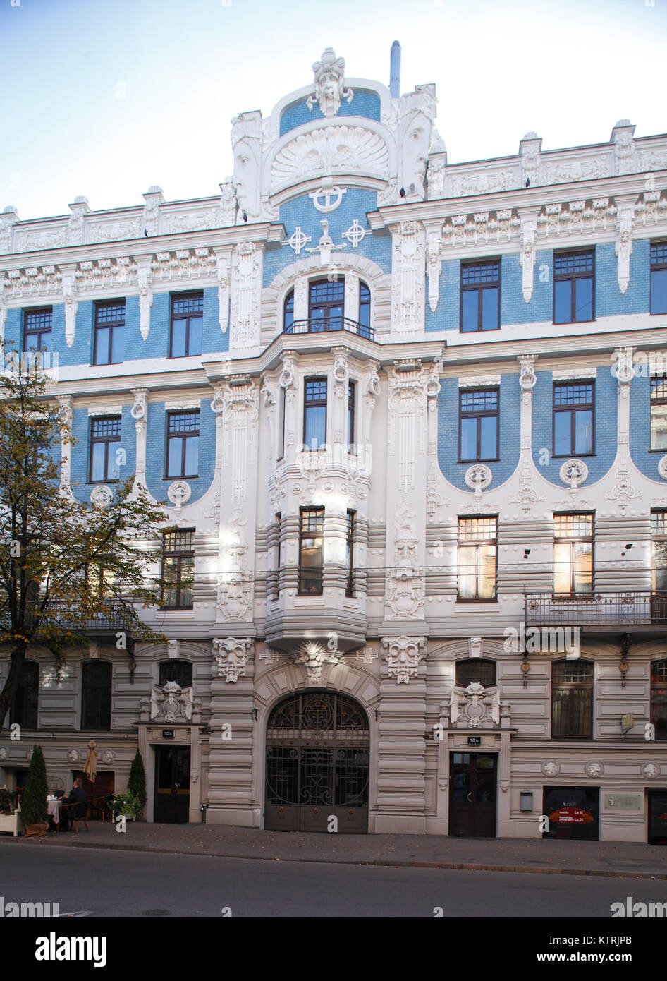 Jugensdtilhaus in der Elizabetes Iela, Riga,, Lettland, Latvija ...