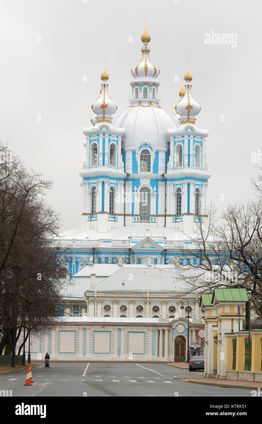 Smolny Cathedral in all its glory after the restoration of the facade ...
