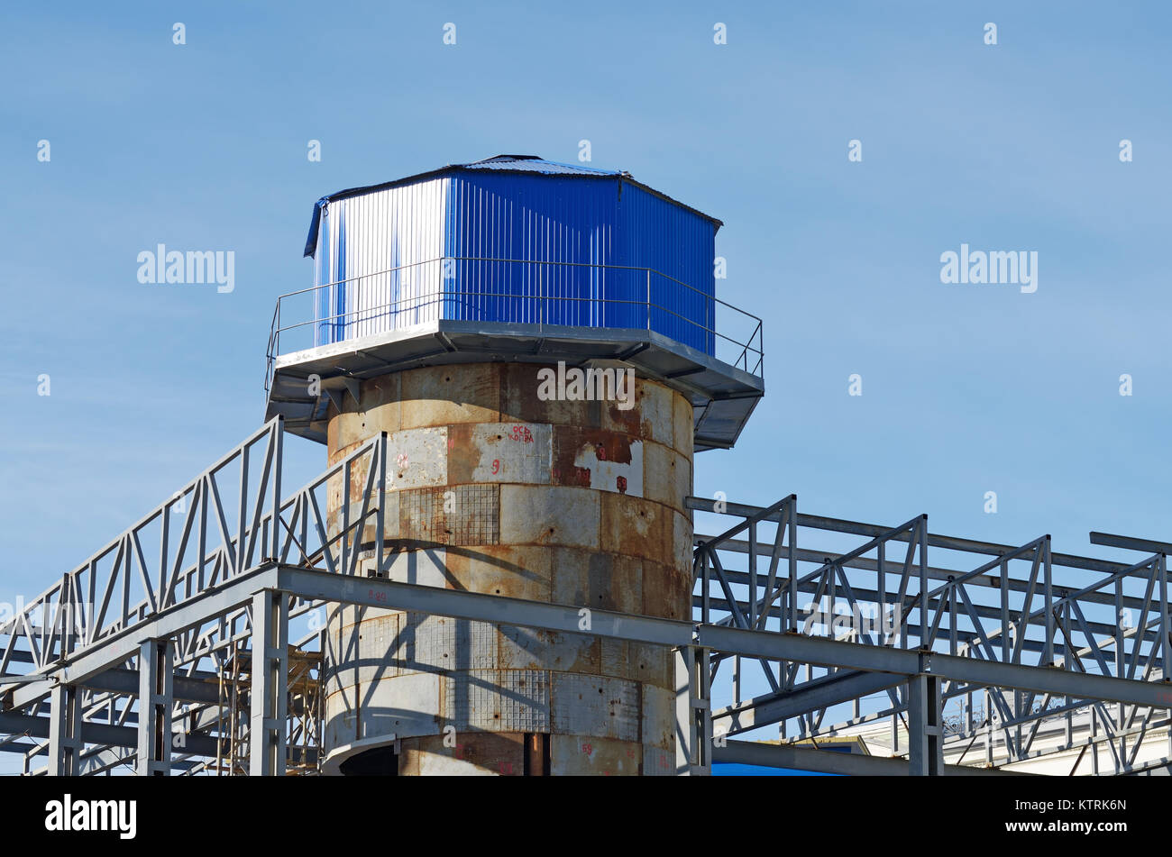 Steel skeleton tower hi-res stock photography and images - Alamy