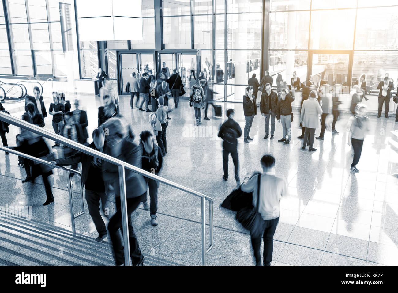 Consumer electronics show and crowd hi-res stock photography and images ...