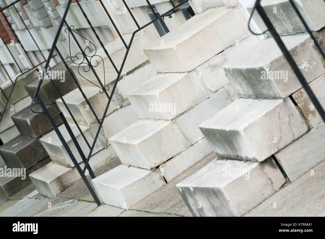 Historic marble steps outside of row home on Pennsylvania Avenue in ...