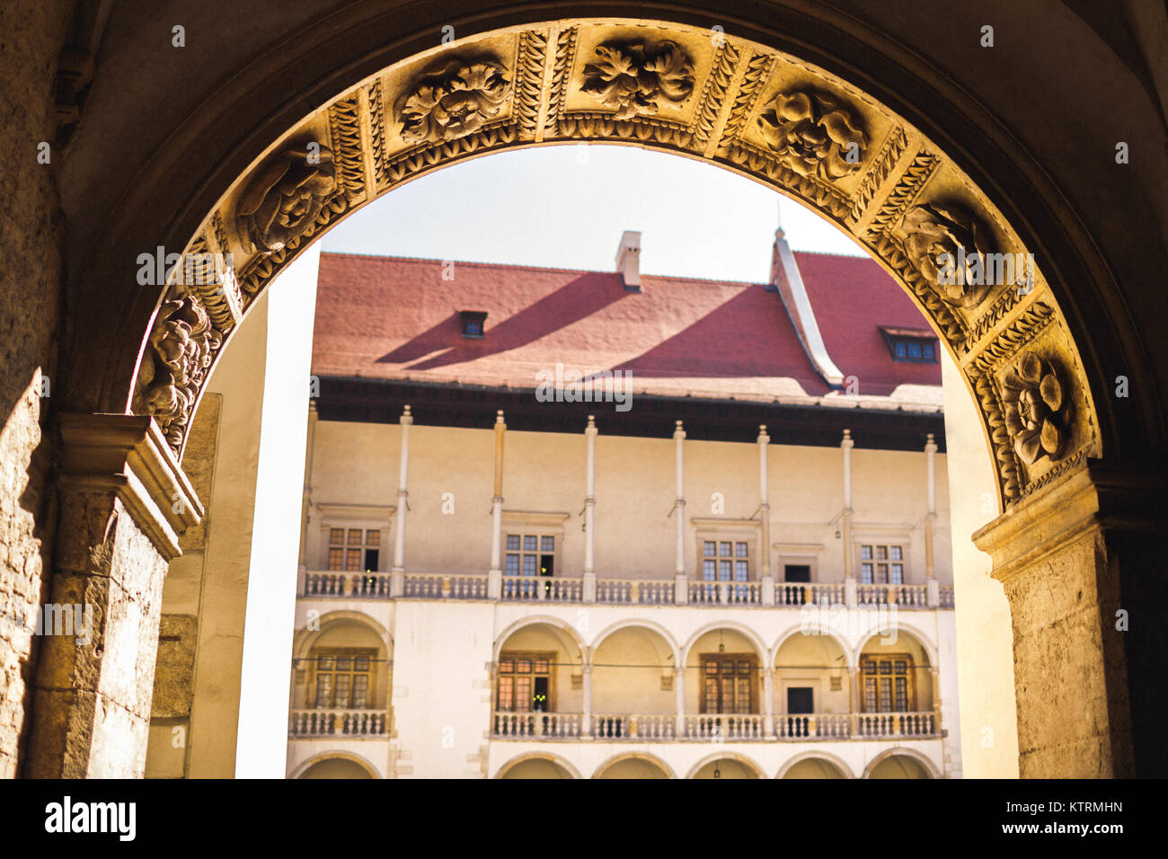 Krakow castle arcades hi-res stock photography and images - Alamy
