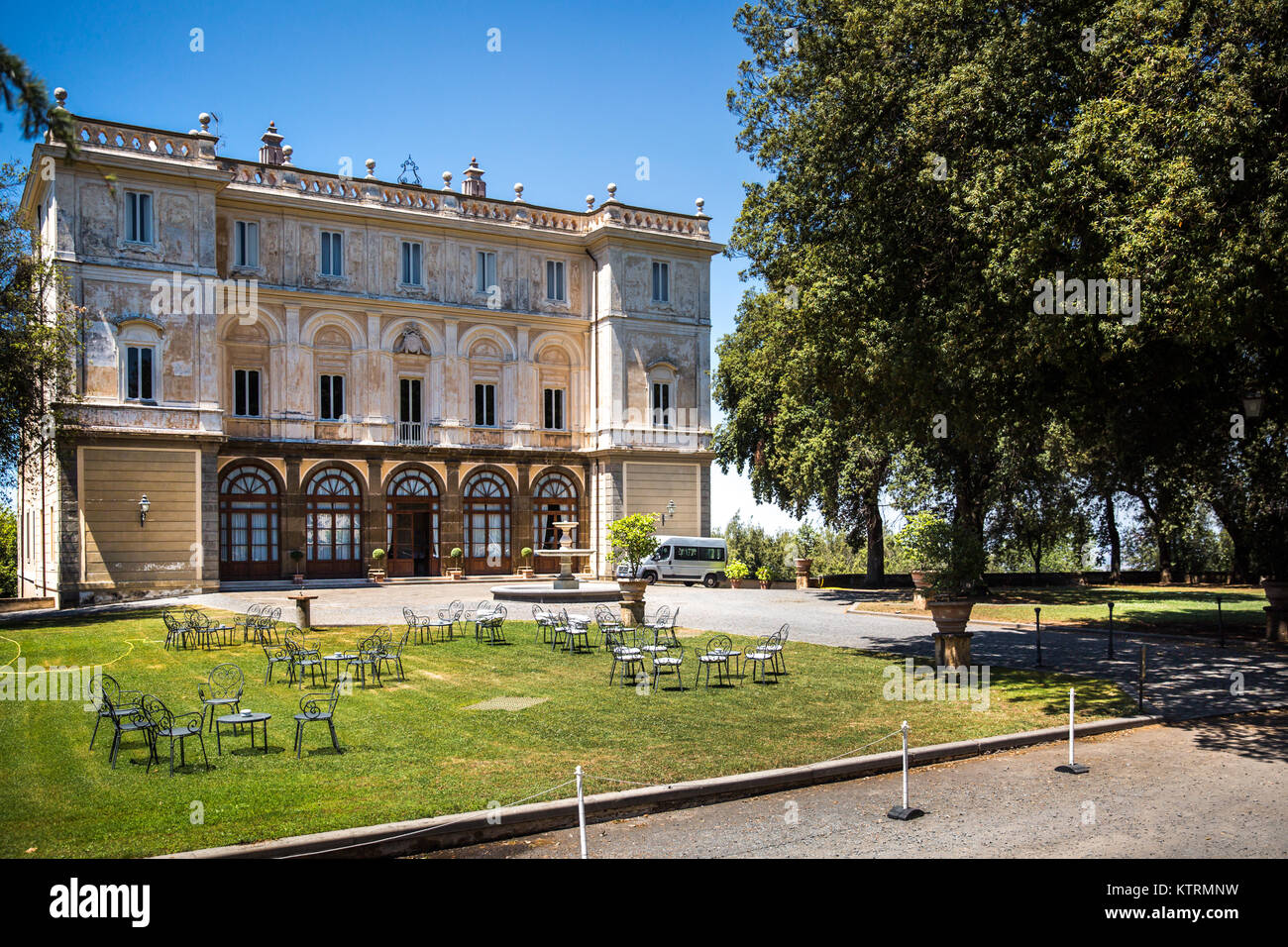 Old Italian villa and stone fountain in the trees Stock Photo - Alamy