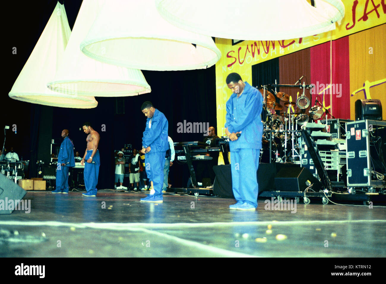 Blackstreet 1997 hi-res stock photography and images - Alamy