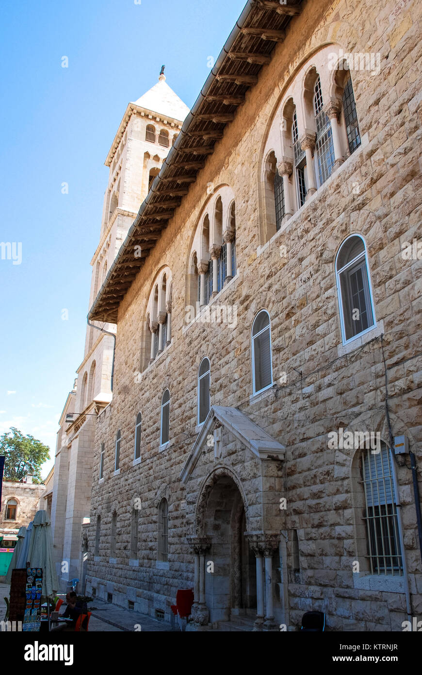 JERUSALEM, ISRAEL - AUGUST 05, 2010: Vertical picture of the wall and ...
