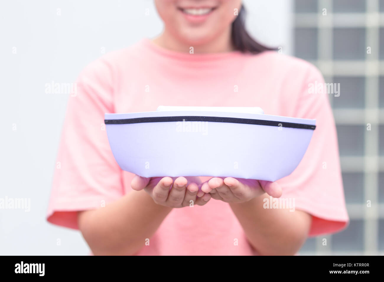giving good health concept hand give Nurse Hat or Nurse Cap Stock Photo ...