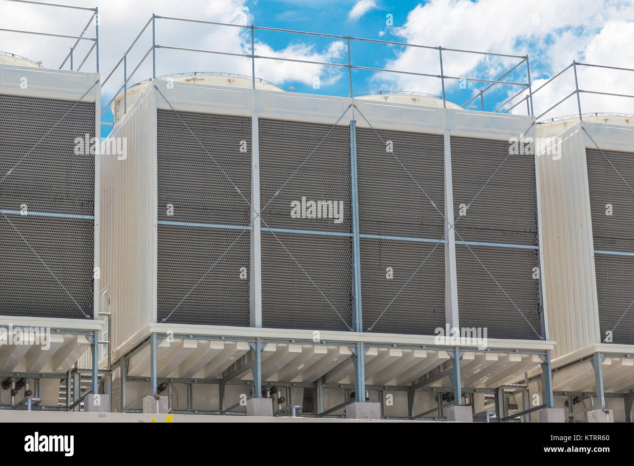 Chillers hi-res stock photography and images - Alamy