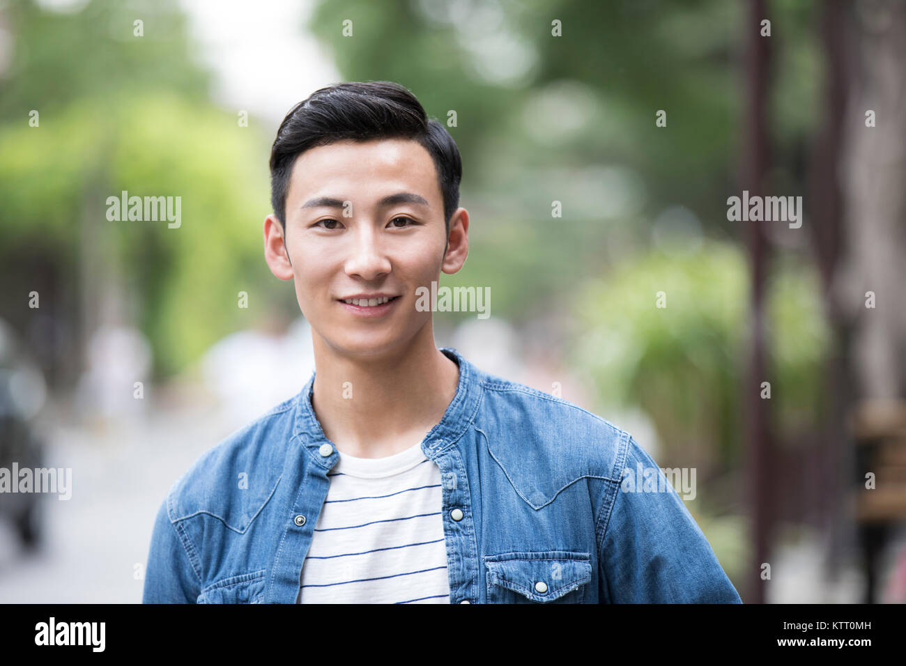 Portrait of young man Stock Photo - Alamy