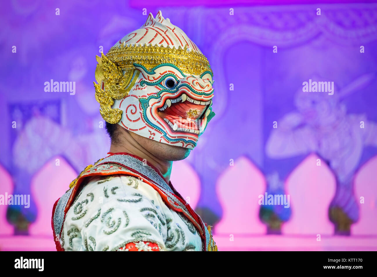 Yak mask hi-res stock photography and images - Alamy