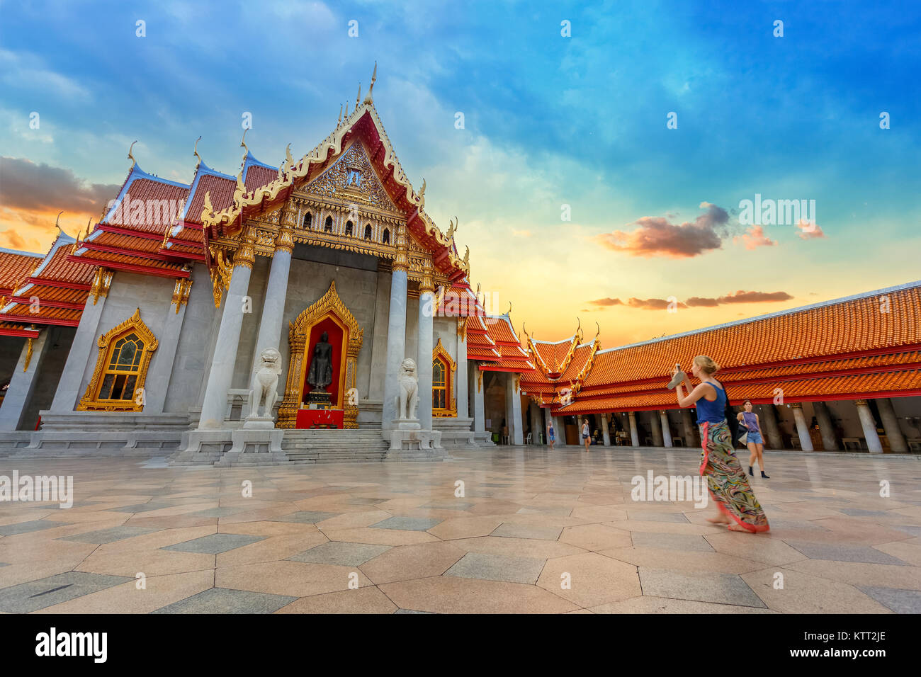 The Marble Temple, Wat Benchamabopit Dusitvanaram in Bangkok, Thailand ...