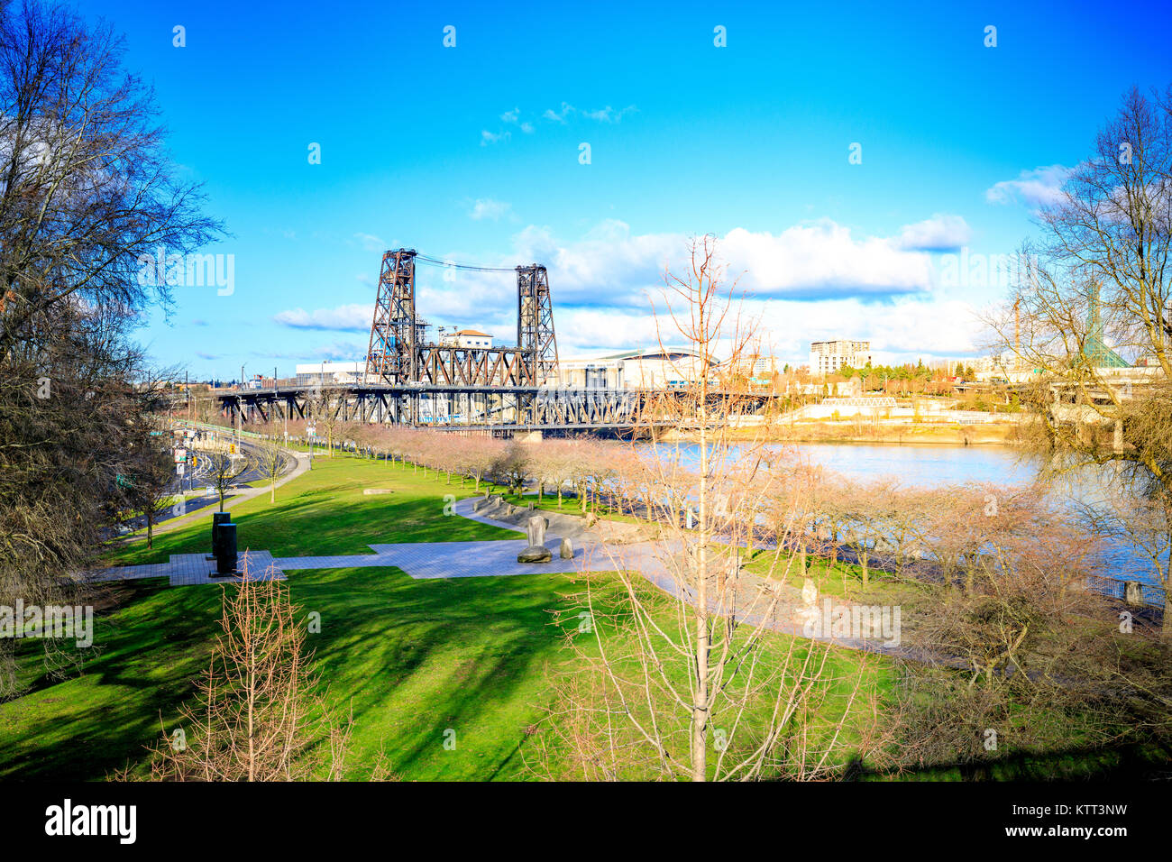 Steel bridge across Willamette river in Portland, Oregon Stock Photo ...