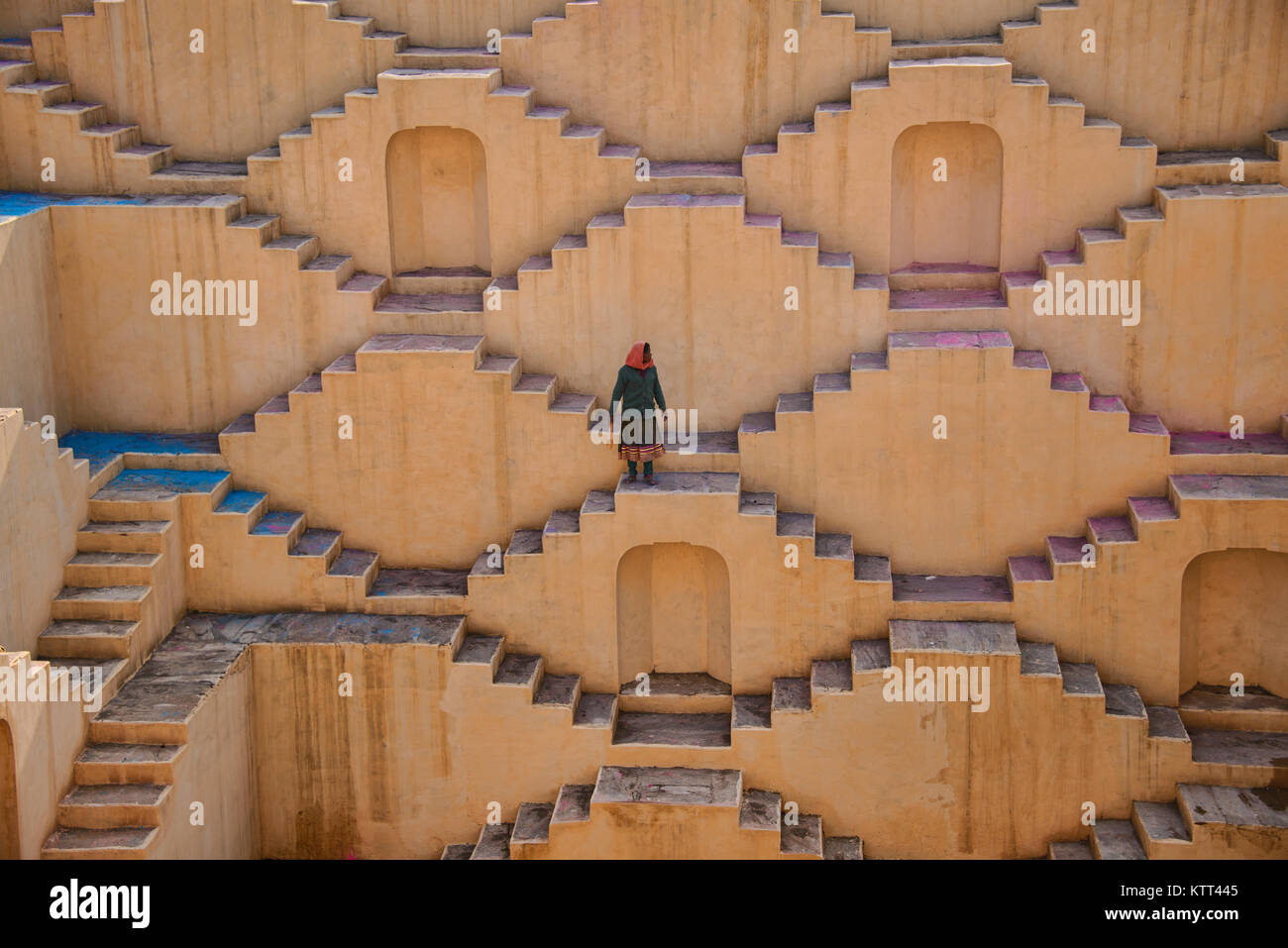 The Panna Meena ka Kund stepwell, Jaipur, India Stock Photo - Alamy