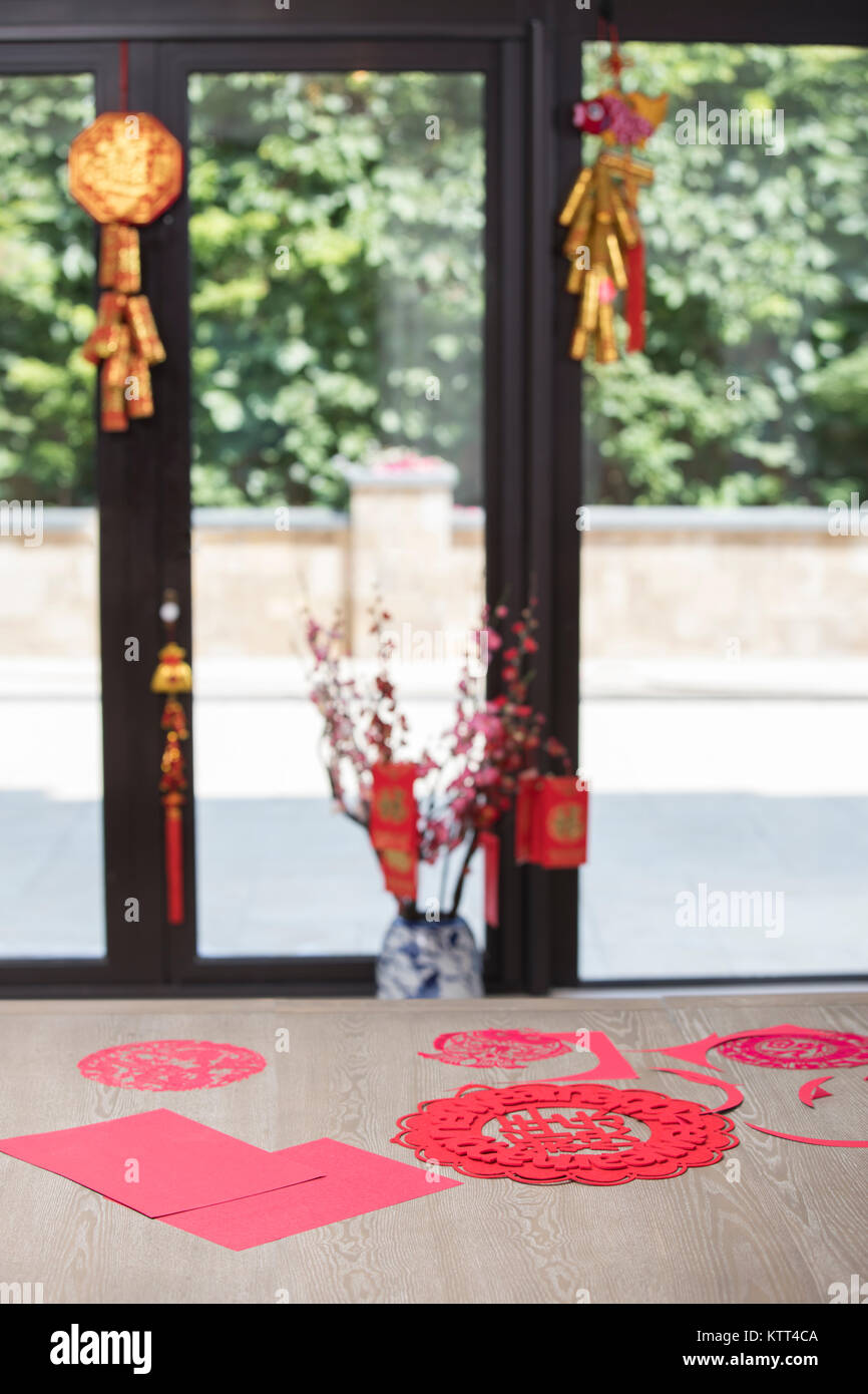 Chinese traditional paper cutting Stock Photo - Alamy