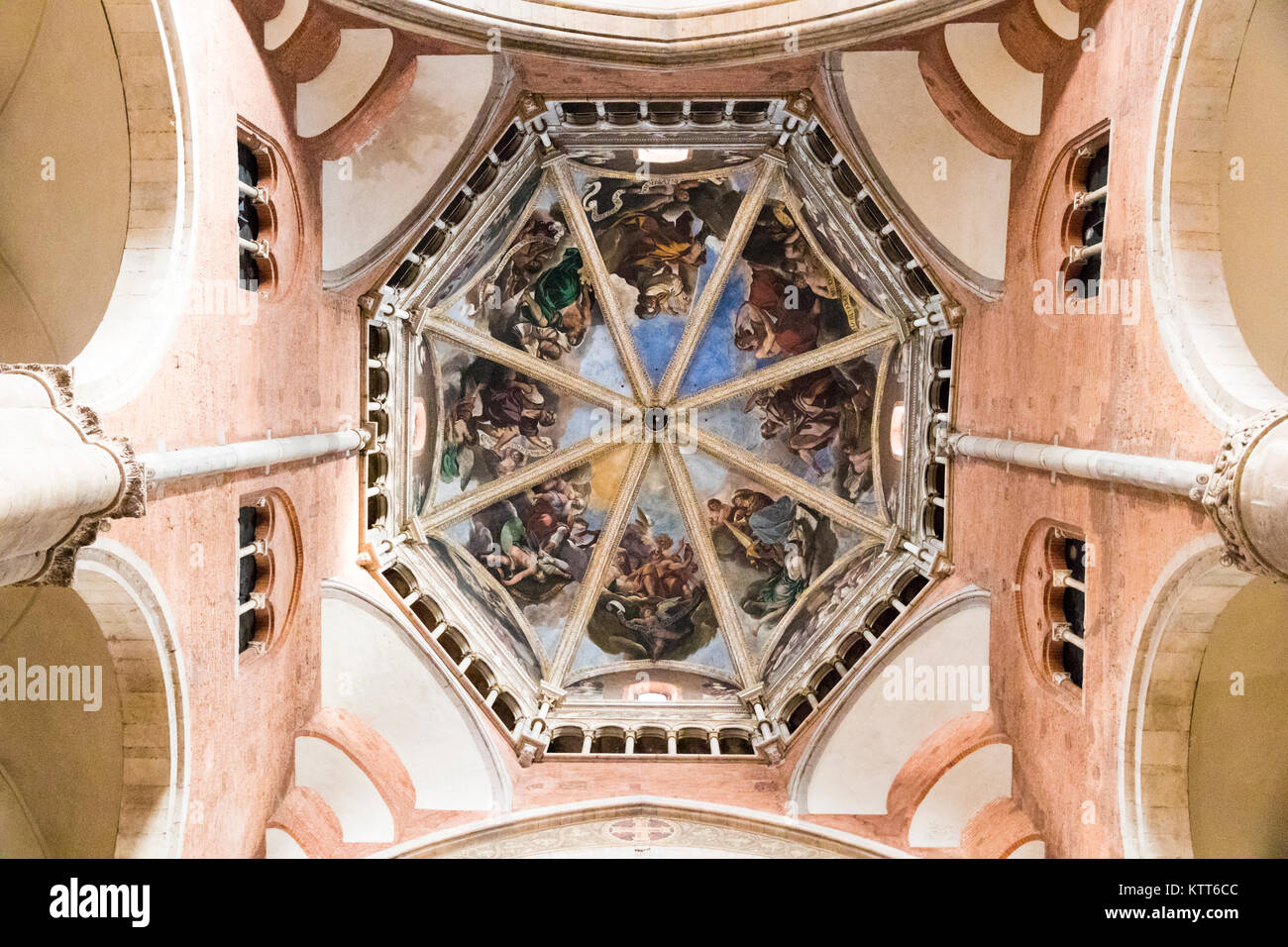 Piacenza Cathedral (Duomo di Piacenza or Cattedrale di Santa Maria ...
