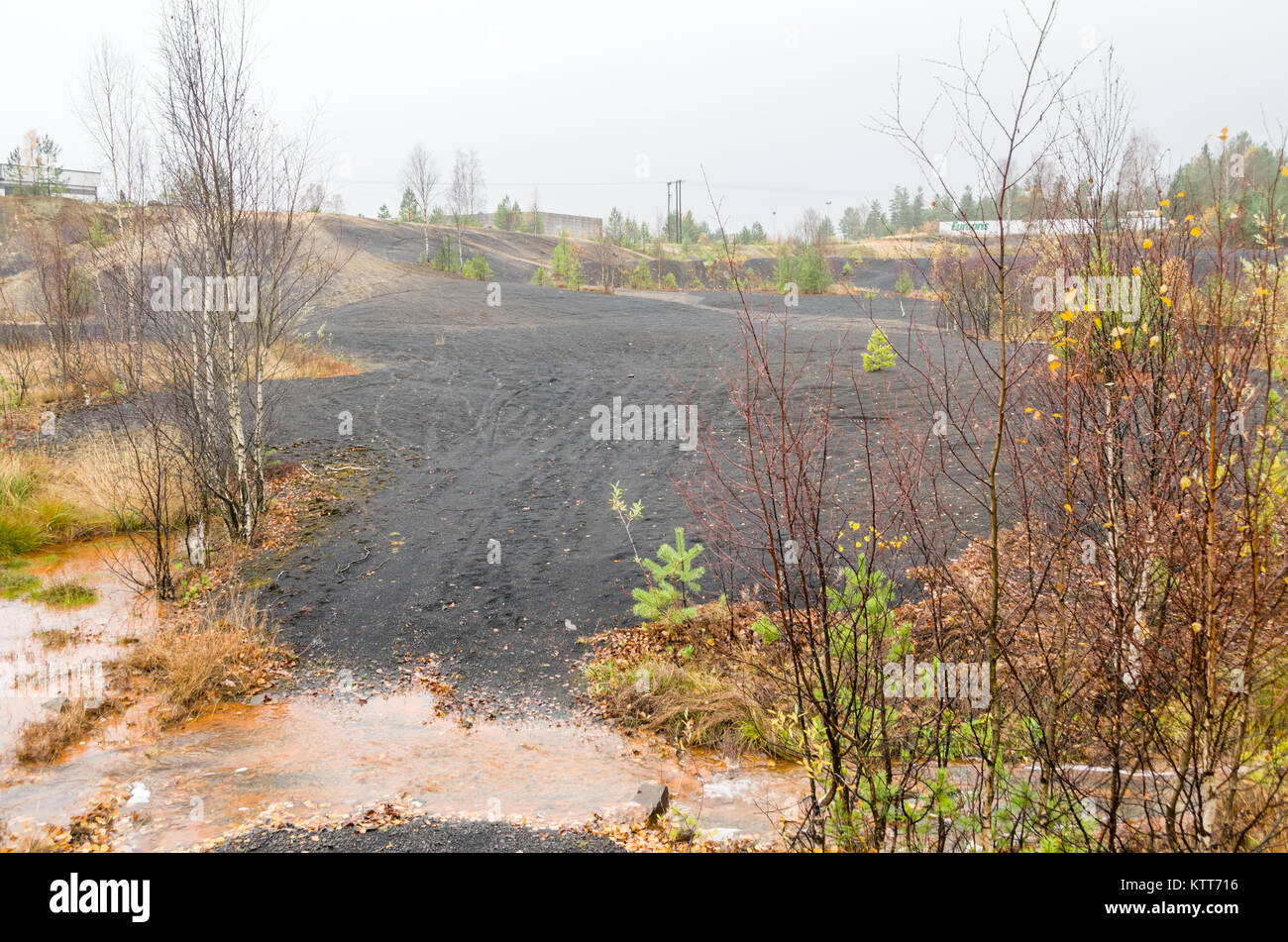 Slag pile hi-res stock photography and images - Alamy