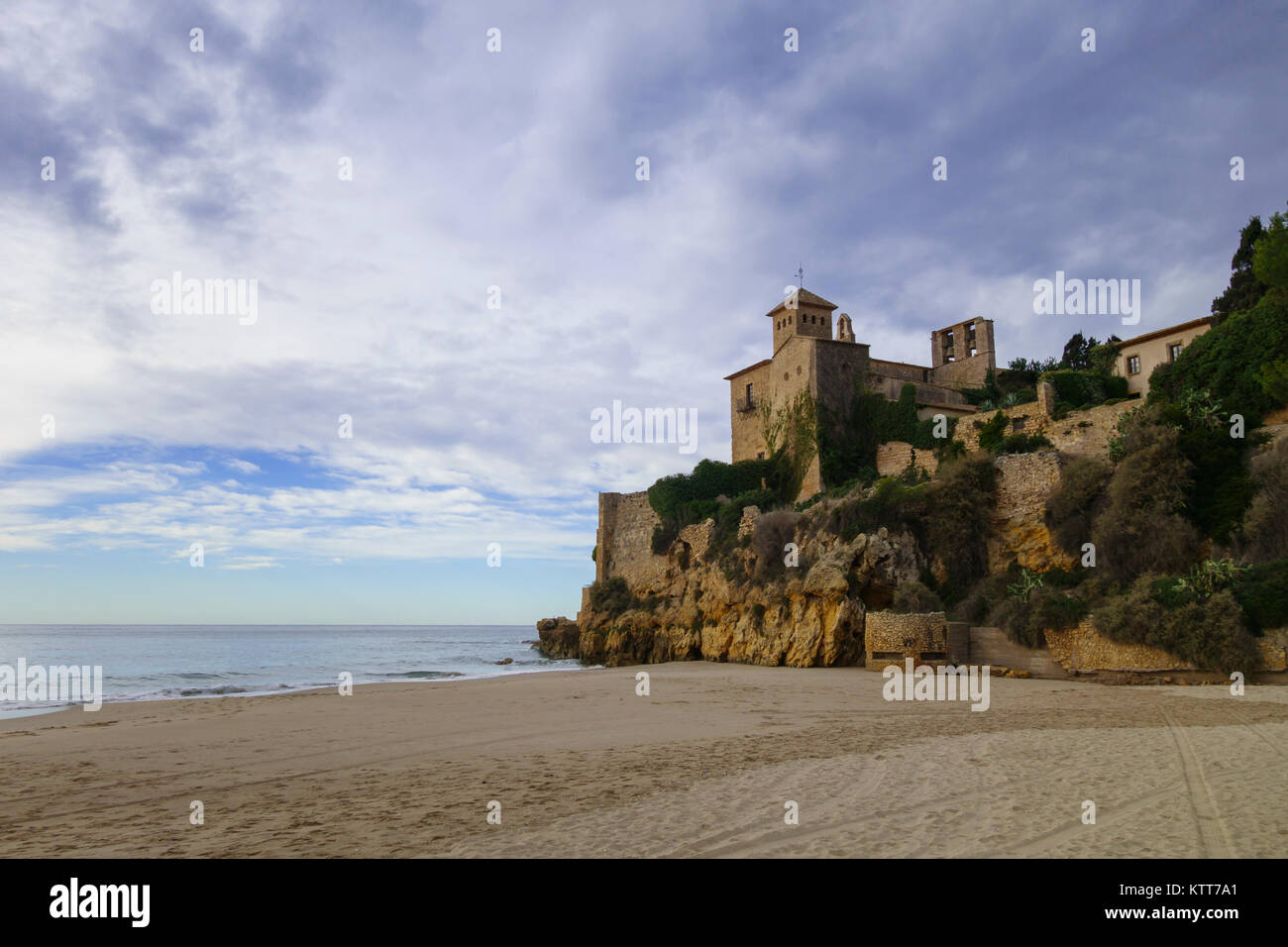 Tamarit castle hi-res stock photography and images - Alamy