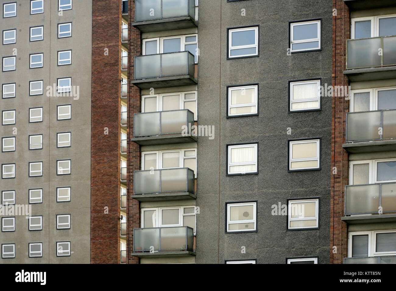 Council flats balconies hi-res stock photography and images - Alamy