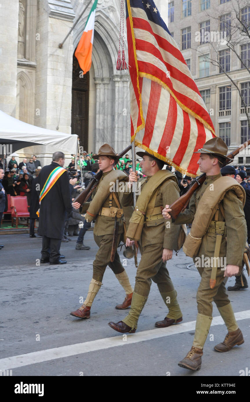 165th infantry parade hi-res stock photography and images - Alamy