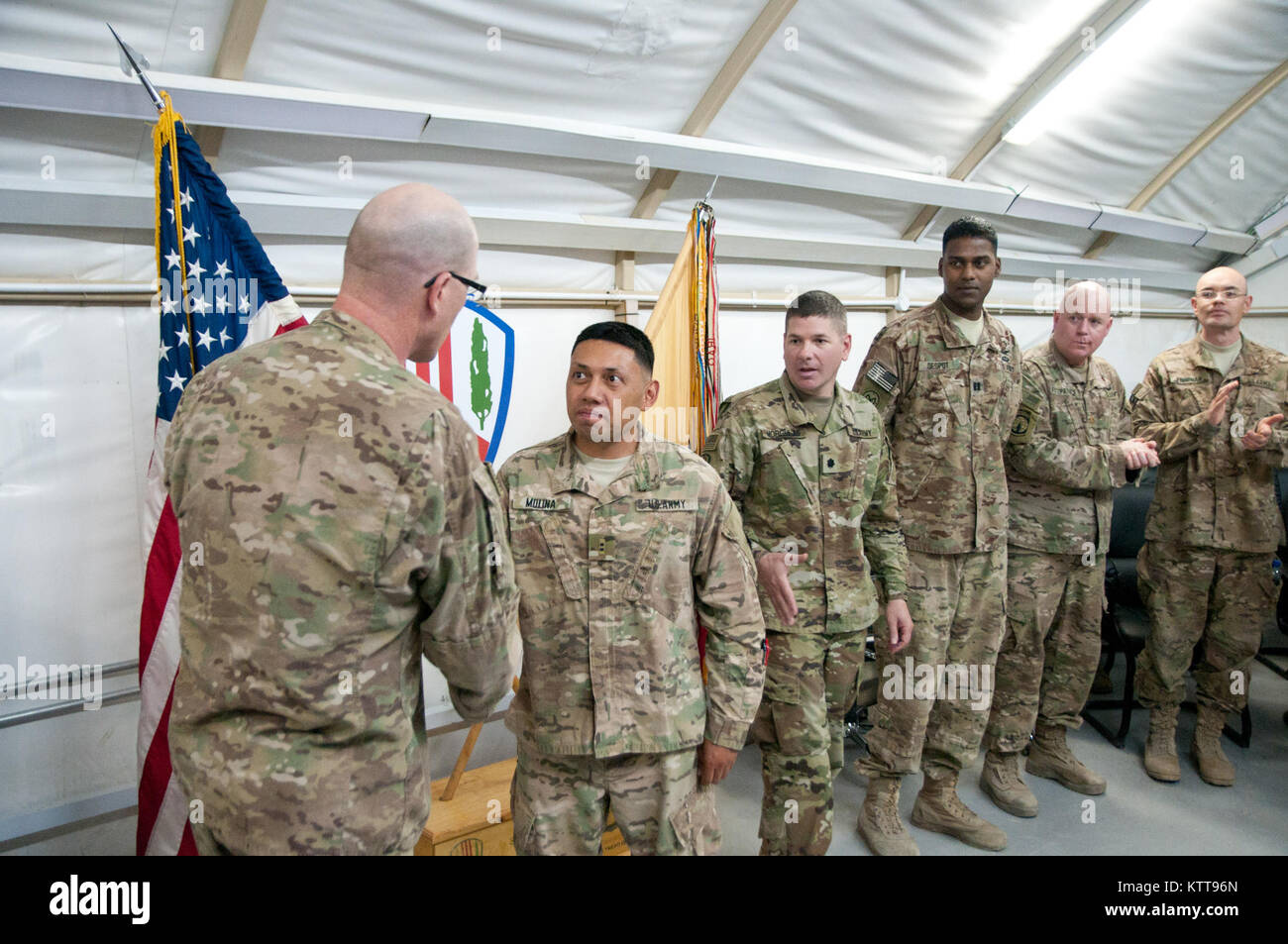 U.S. Army National Guard personnel daily duties and life. Working ...