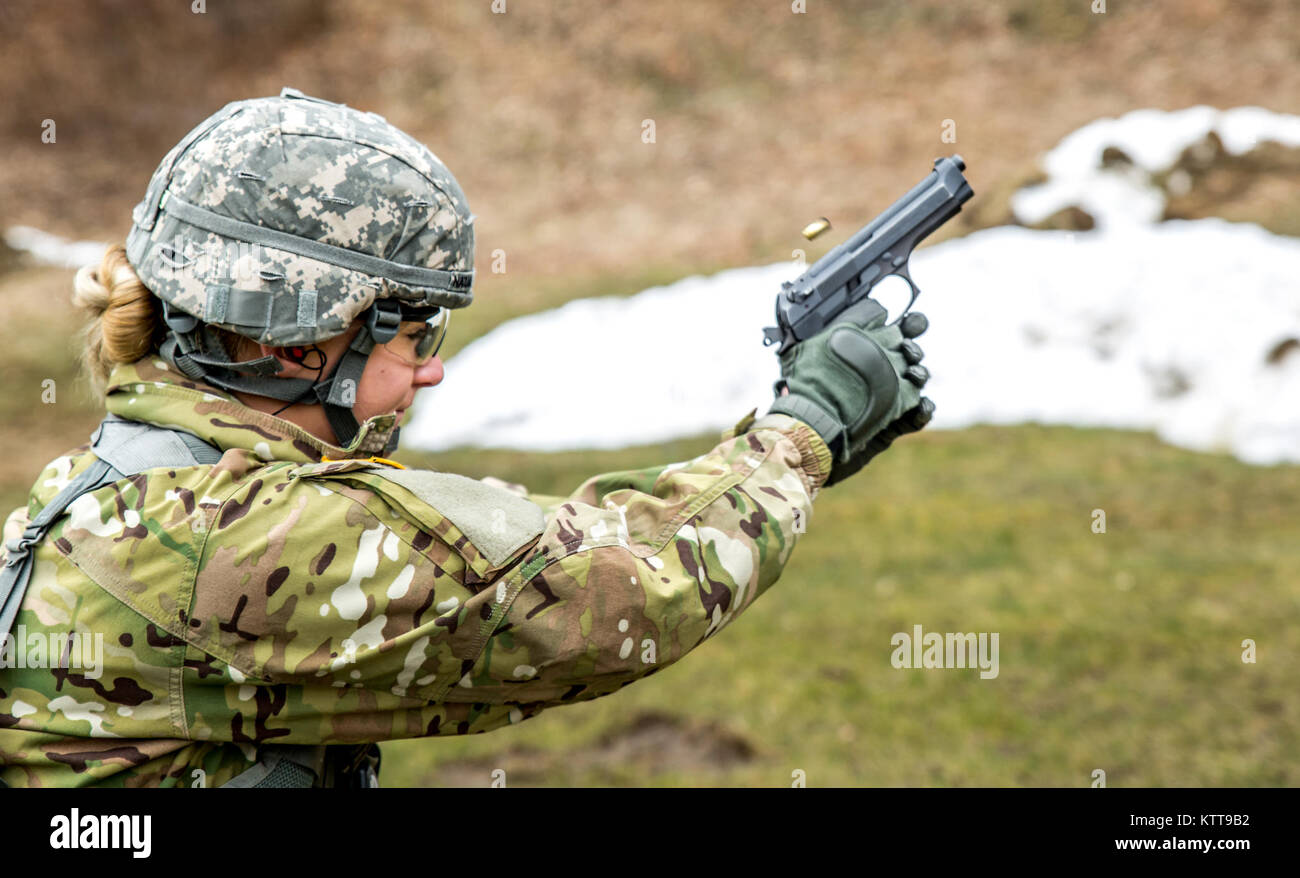 U.S. Army Spc. Courtney Natal qualifies for the German Armed Forces ...