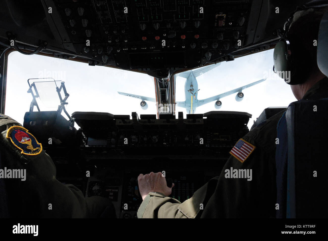 Lt. Col. Richard Carter, right, a pilot for the 105th Airlift Wing ...