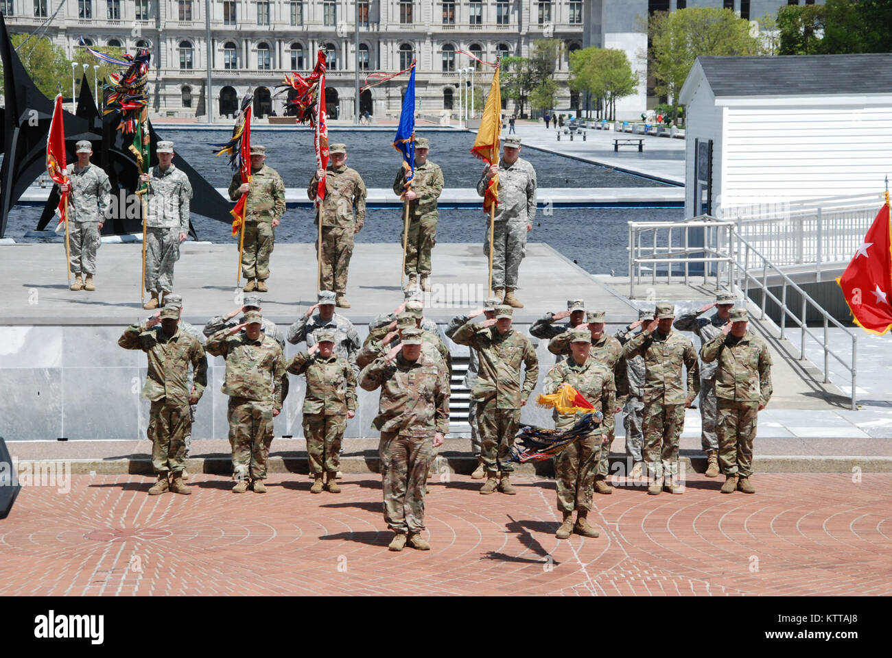 Soldiers of the New York Army National Guard's 42nd Infantry Division ...