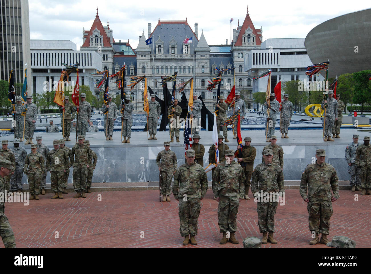 Soldiers of the New York Army National Guard’s 42nd Infantry Division ...