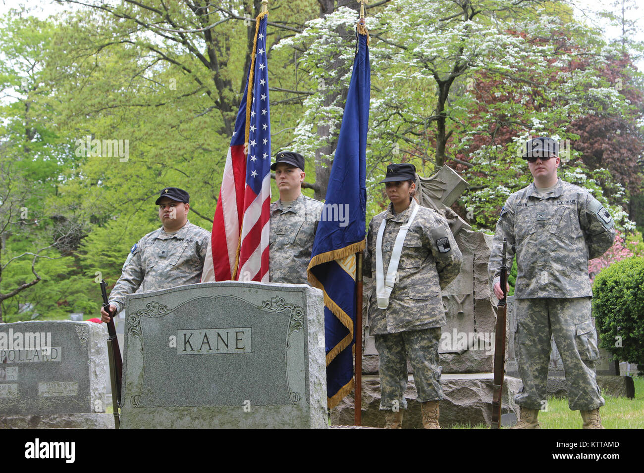 Photo by SPC Zach Perkins/New York Guard/Released Stock Photo - Alamy