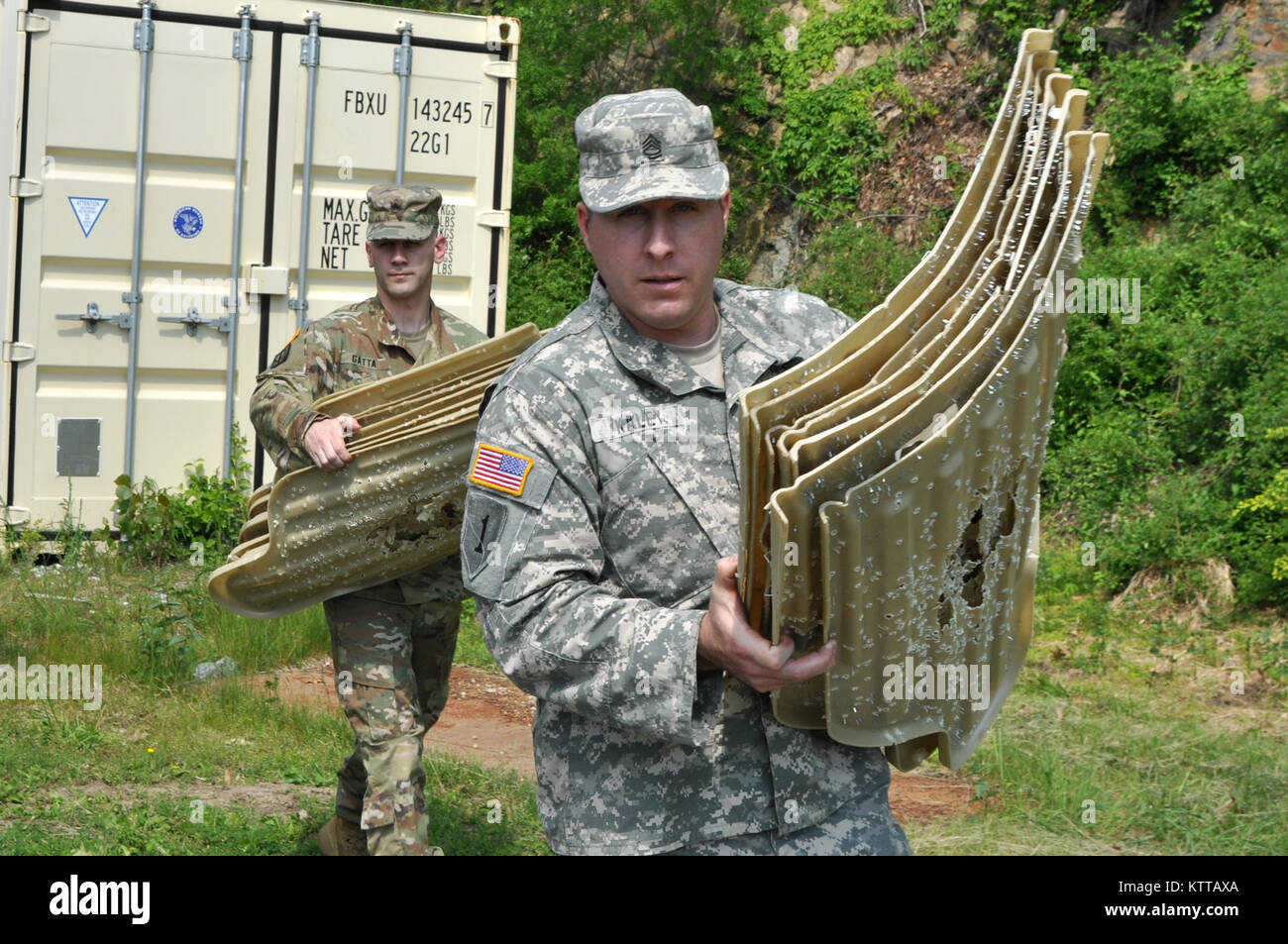 U.S. Army National Guard soldiers from Joint Force Headquarters-N.Y ...
