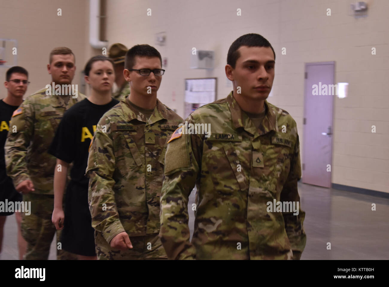 U.S. Army National Guard soldier, Pfc. Kyle Lamica from Bravo Company ...