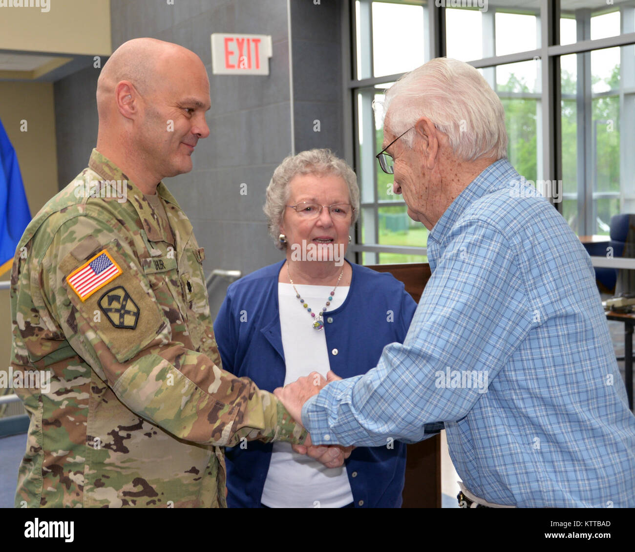 U.S. Army National Guard Soldier, Lt. Col. Scott Ehler, a Chaplain at ...