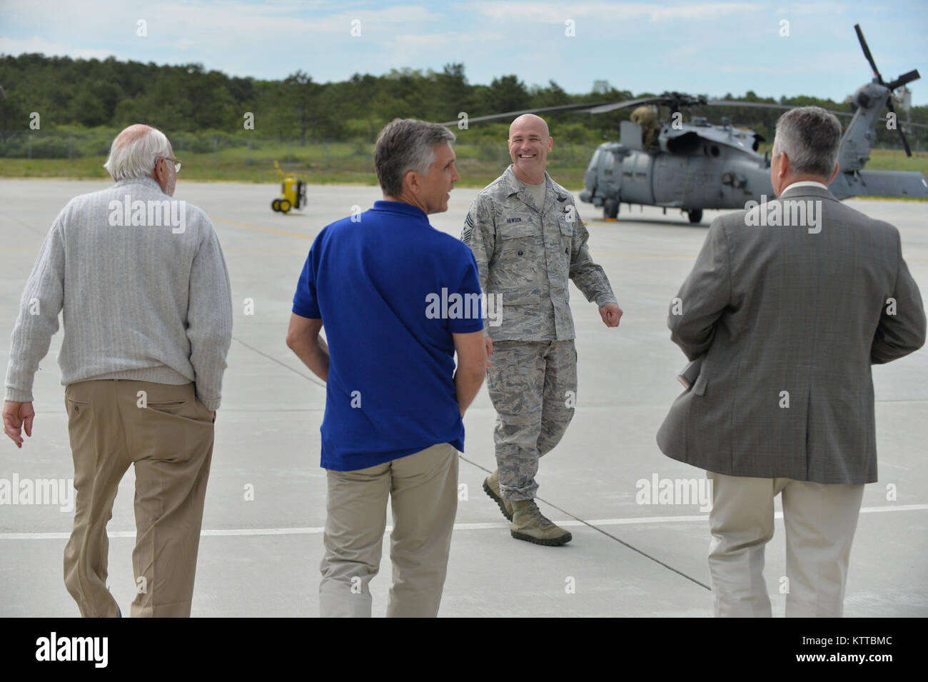 Deputy director army national guard hi-res stock photography and images ...