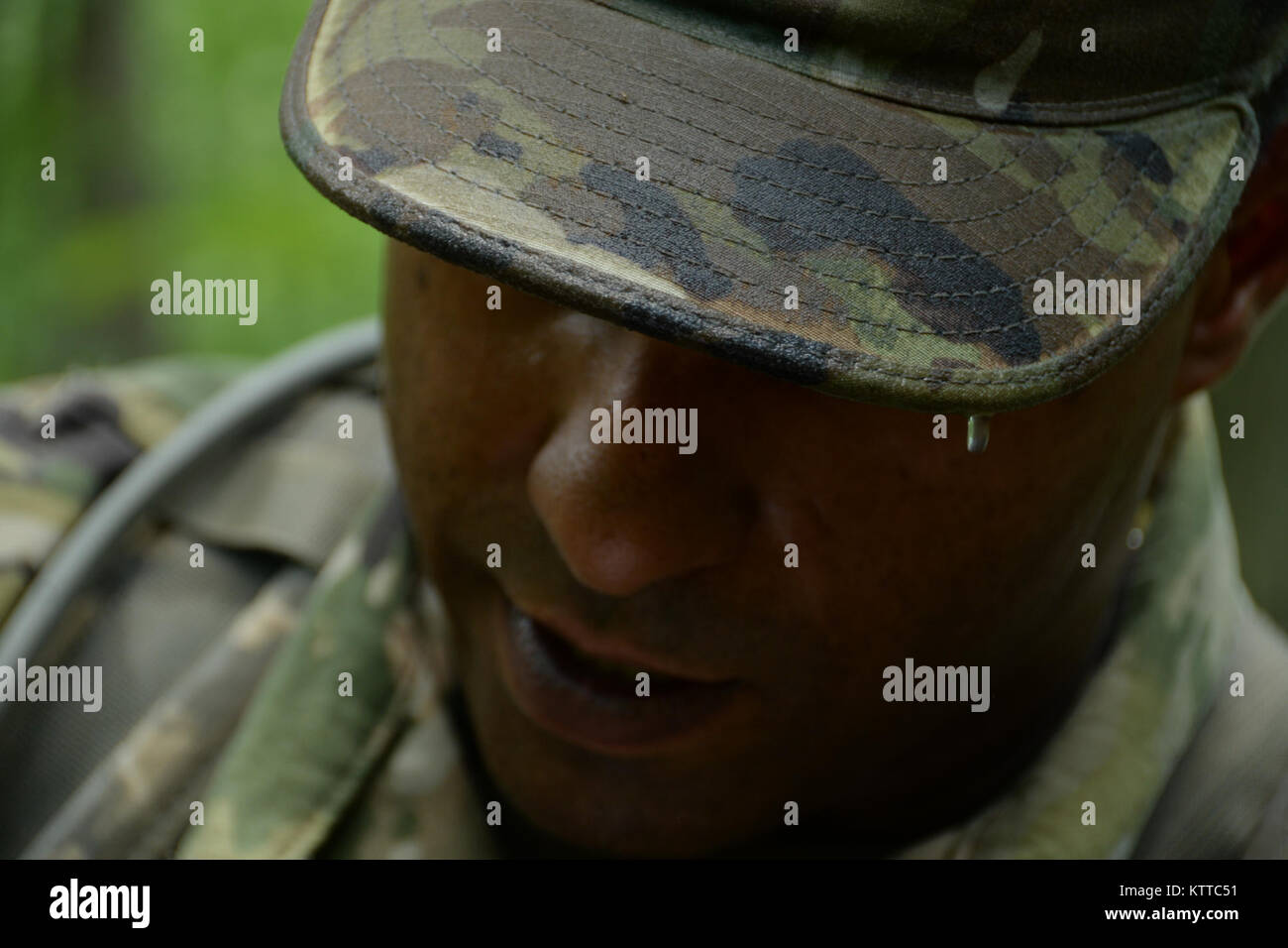 N.Y. Army National Guard Soldier, Julio Fernandez, assigned 1st ...