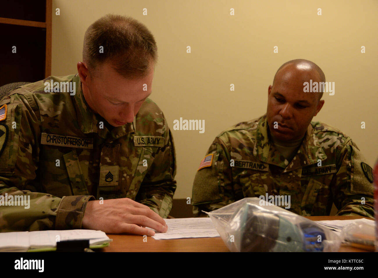 107th military police company hi-res stock photography and images - Alamy