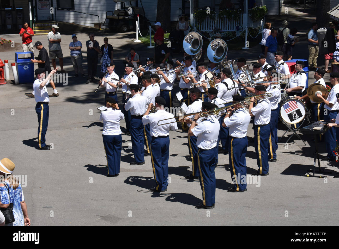 N.Y. Army National Guard Soldiers from the 42nd Infantry Division Band ...