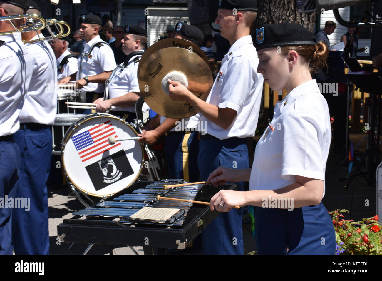 N.Y. Army National Guard Soldier, Spc. Miranda Banks, a member of the ...
