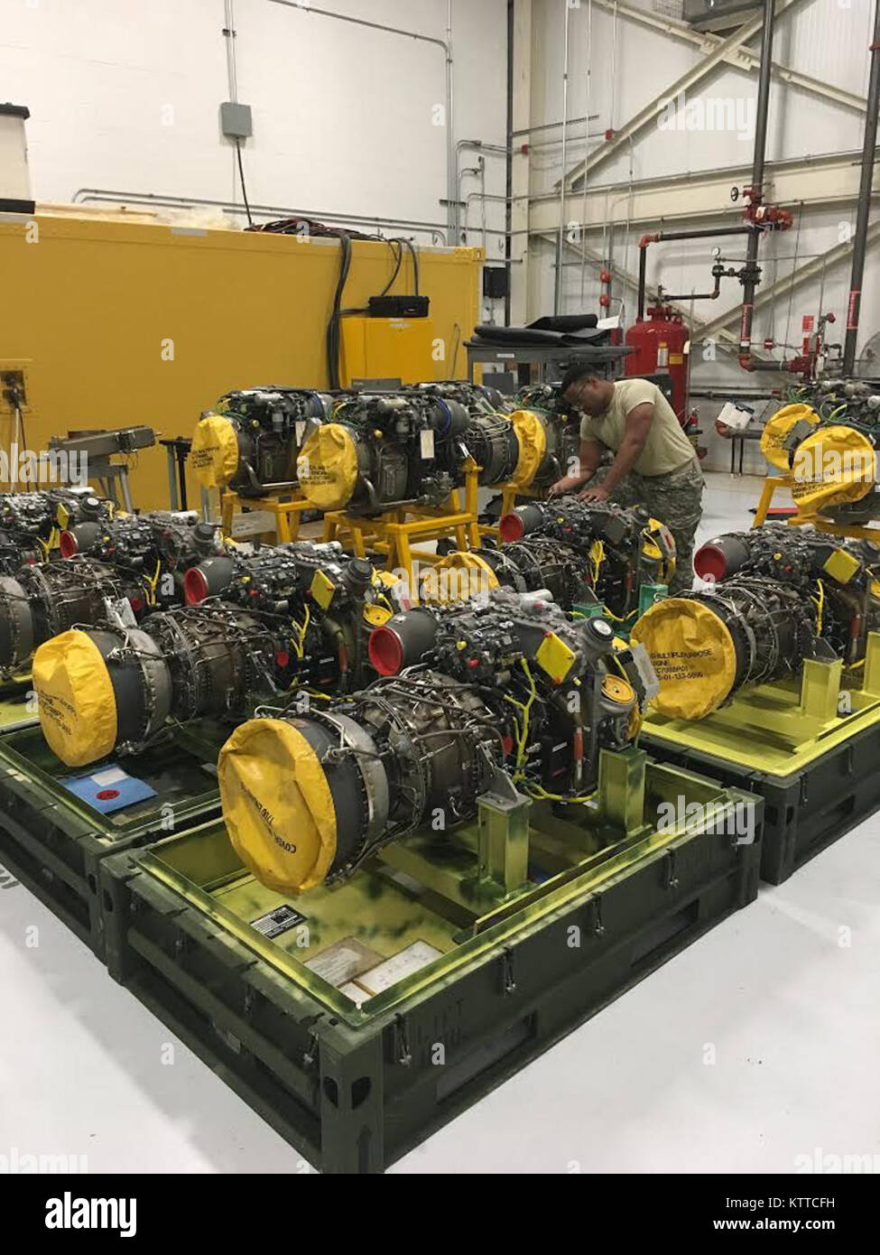 1109th theater aviation support maintenance group hi-res stock ...