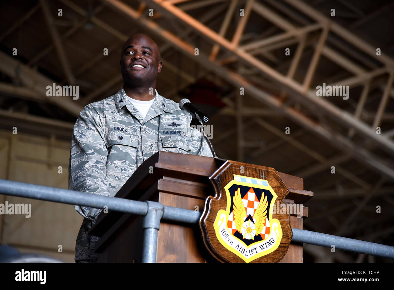 Col. Marlon Crook, incoming commander of the 105th Mission Support ...