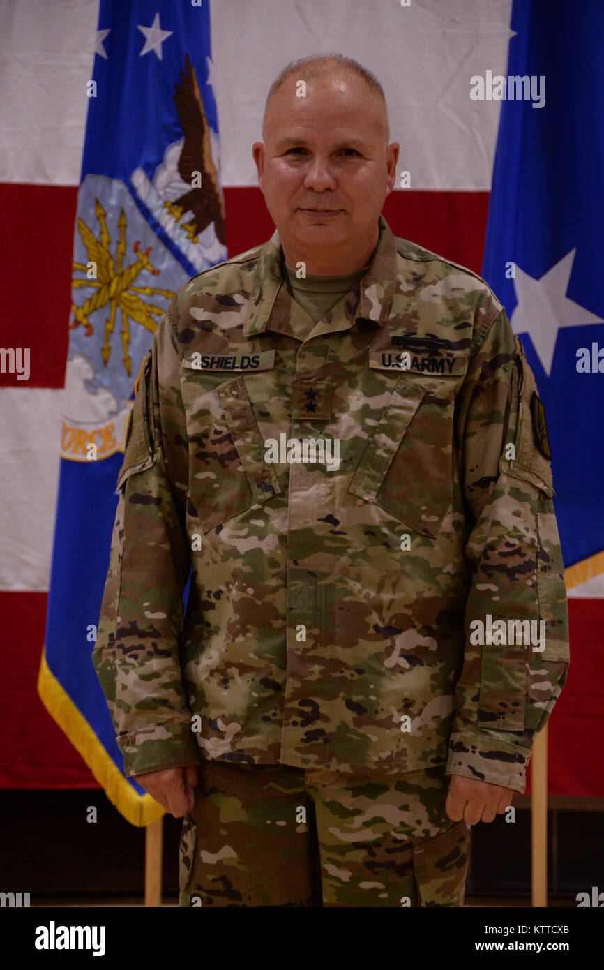 N.Y. Army National Guard Soldier, Maj. Gen. Raymond Shields, the ...