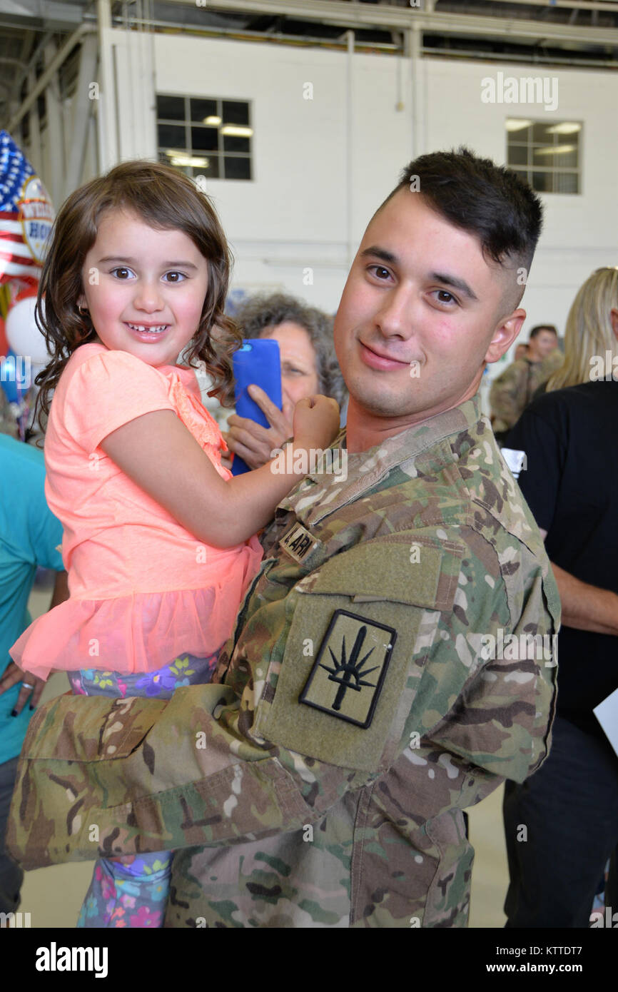 New York Army National Guard Soldiers attached to the 1156th Engineer ...