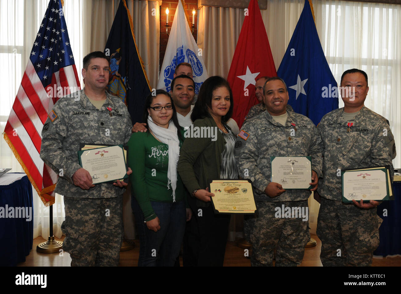 Post-deployment award ceremony, Fort Hamilton Community Club, NY 16 ...